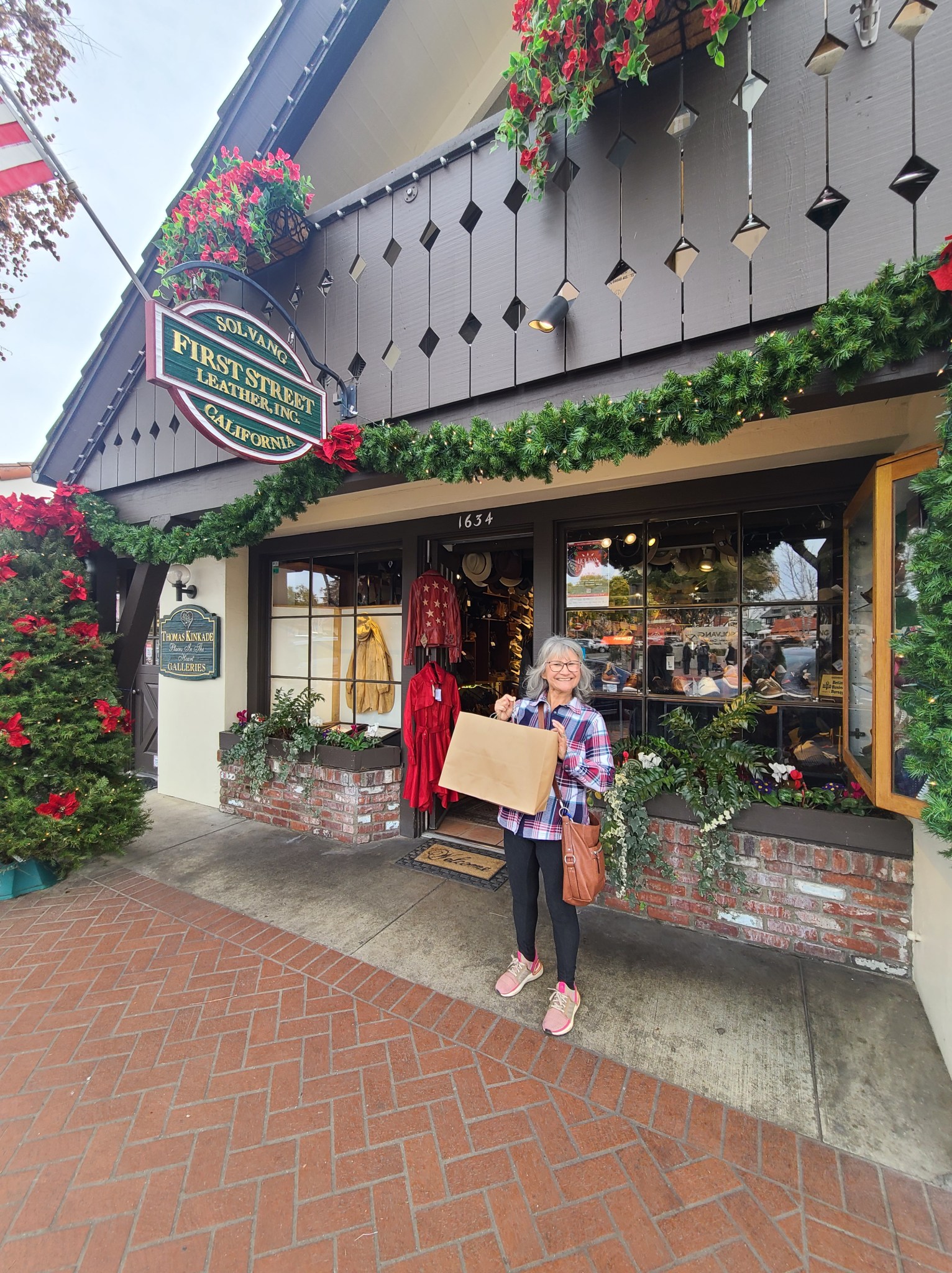 Christmas Time in Solvang – Traveling Tiongsons