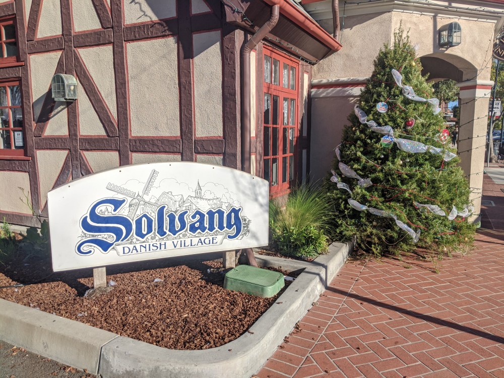 Christmas Time in Solvang – Traveling Tiongsons