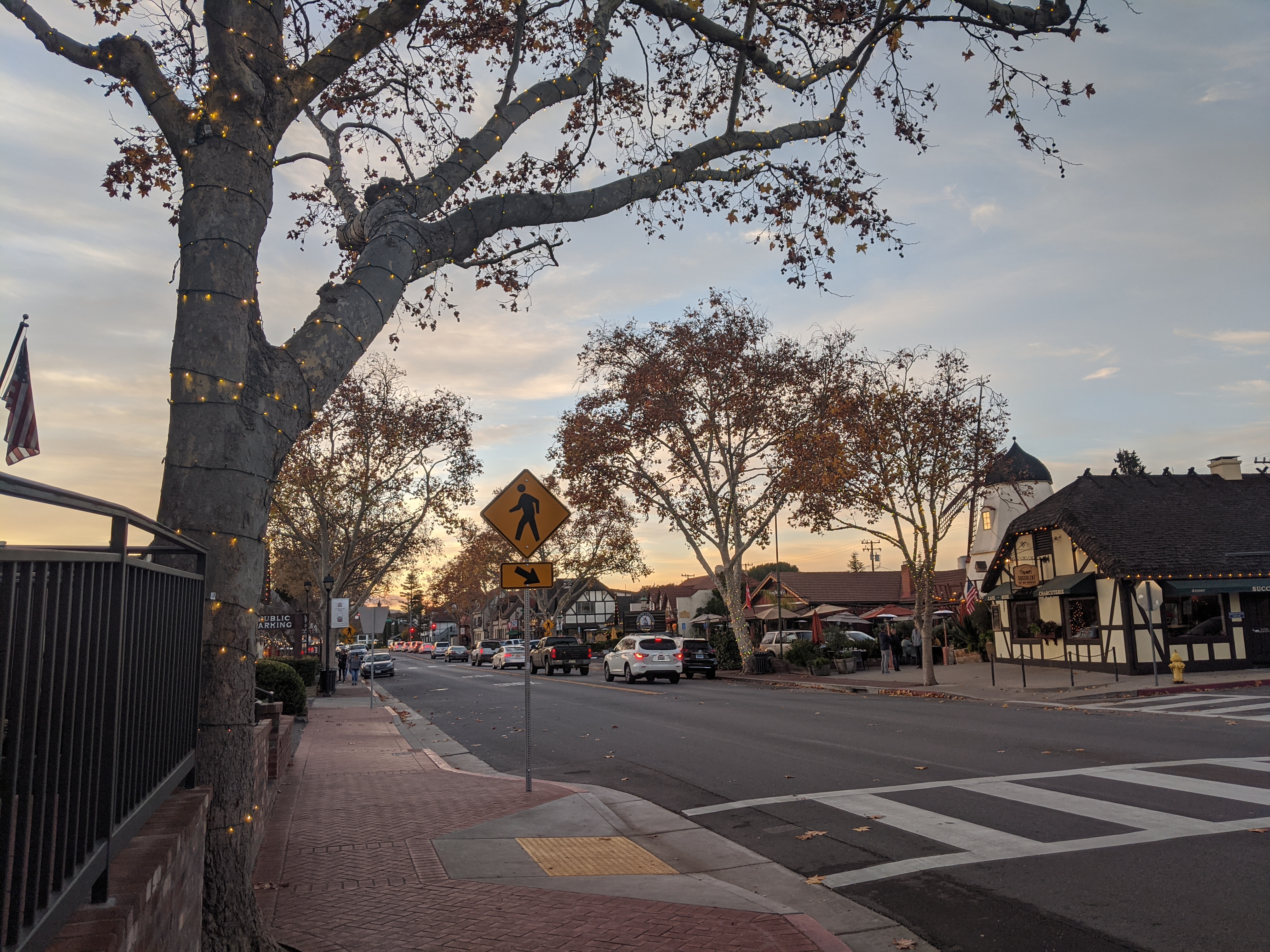 Christmas Time in Solvang – Traveling Tiongsons
